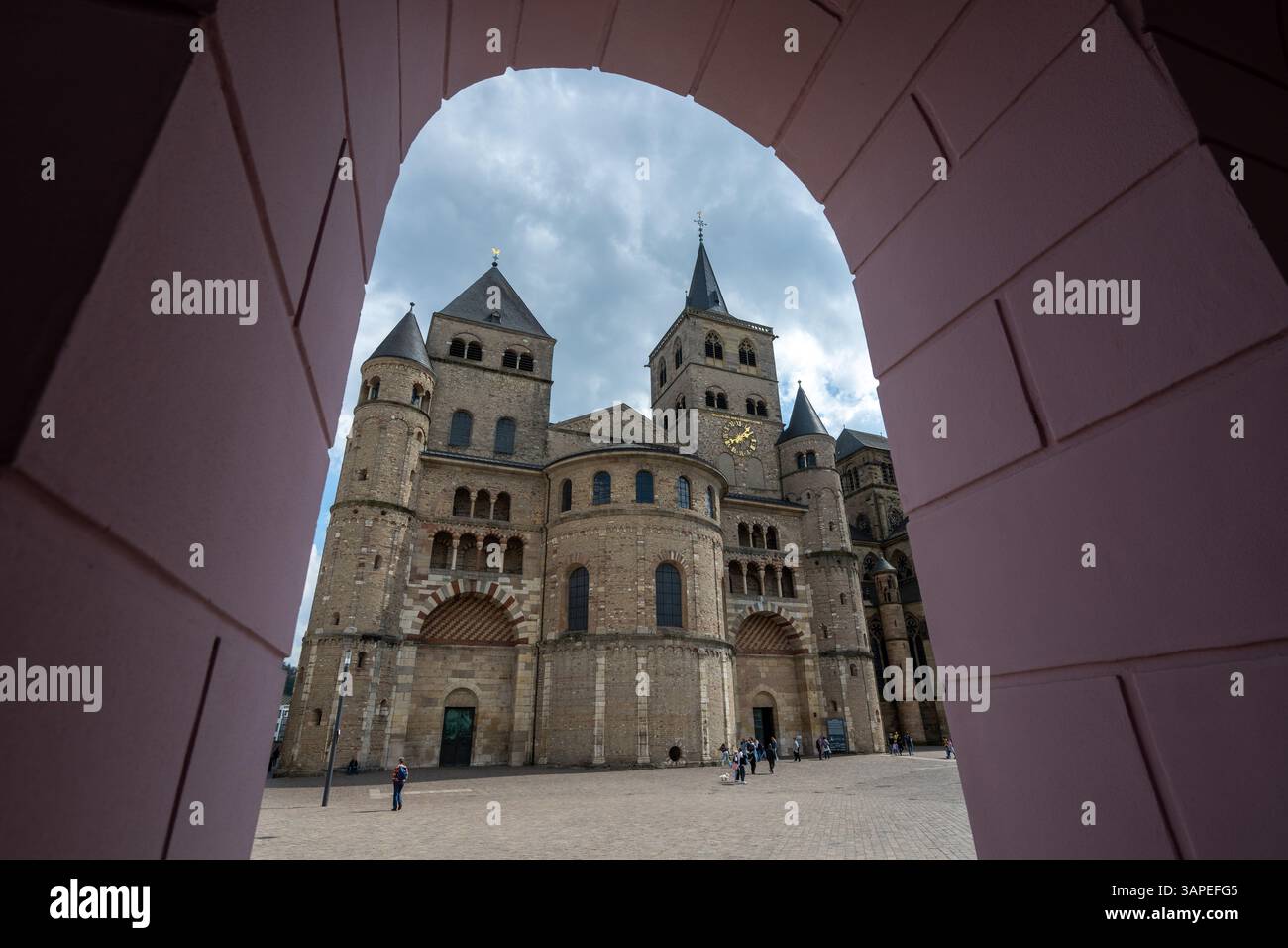 Trier, Germany. 14th Apr, 2025. The High Cathedral Church of St. Peter ...