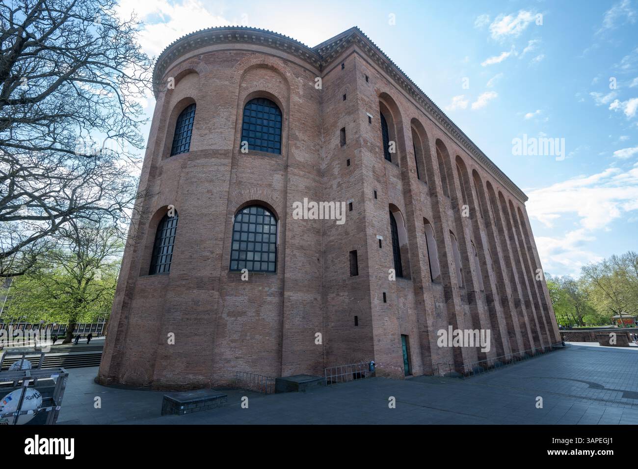 PRODUCTION - 14 April 2025, Rhineland-Palatinate, Trier: The Basilica ...