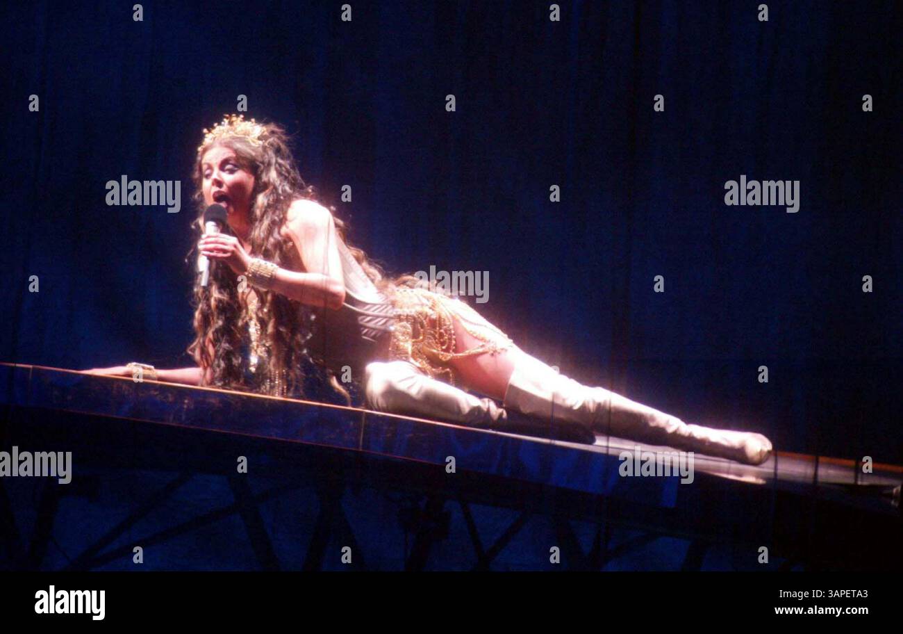 Sarah brightman 2004 hi-res stock photography and images - Alamy