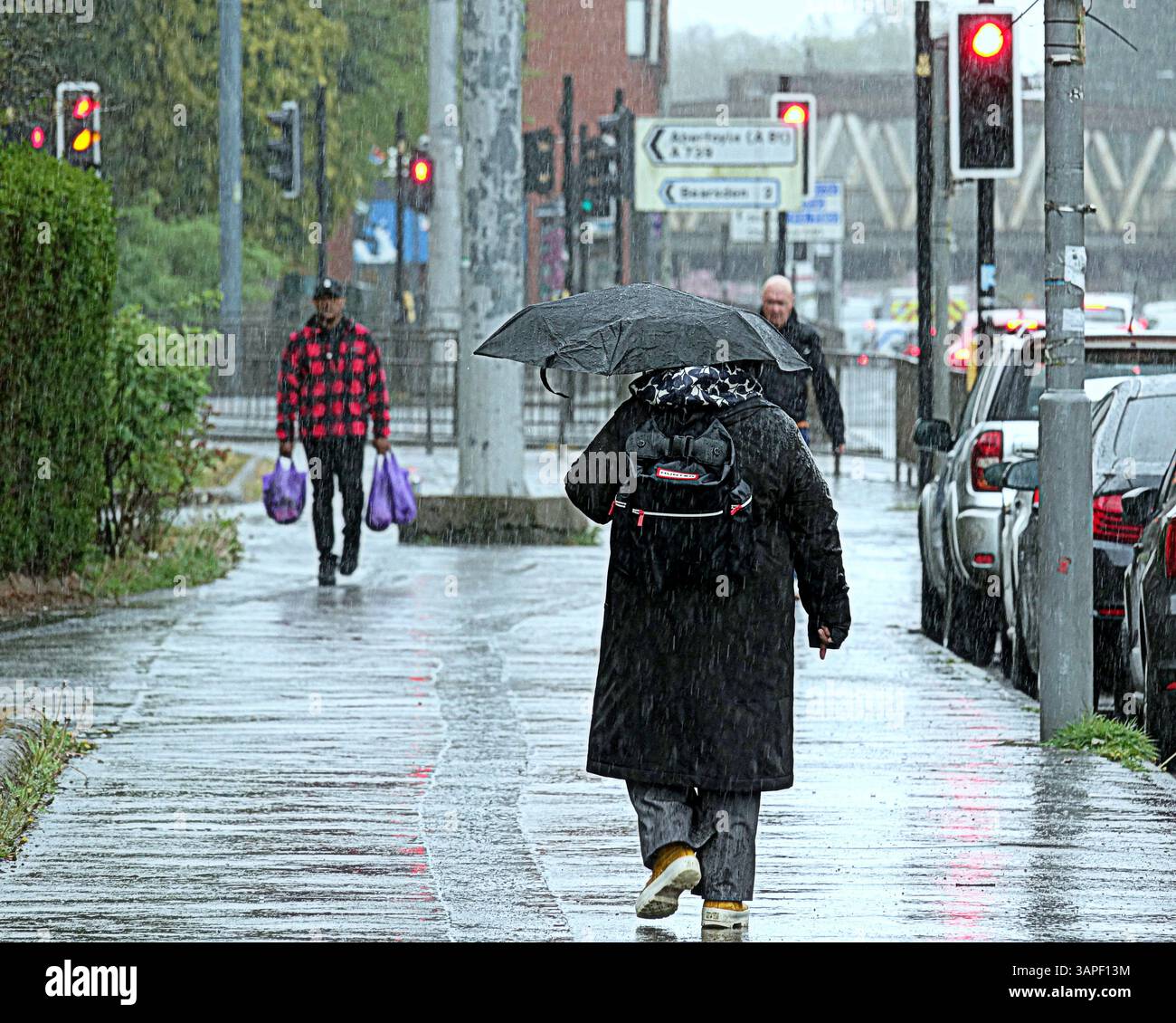 Glasgow, Scotland, UK. 16th April, 2025. UK Weather: Spring sees april ...