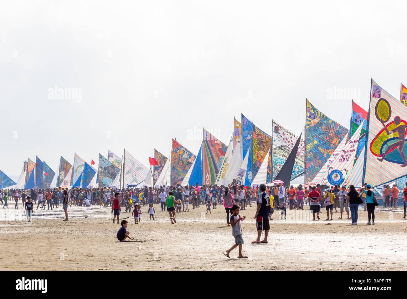 The Paraw Regatta Festival in Iloilo City, where vibrant paraws and ...