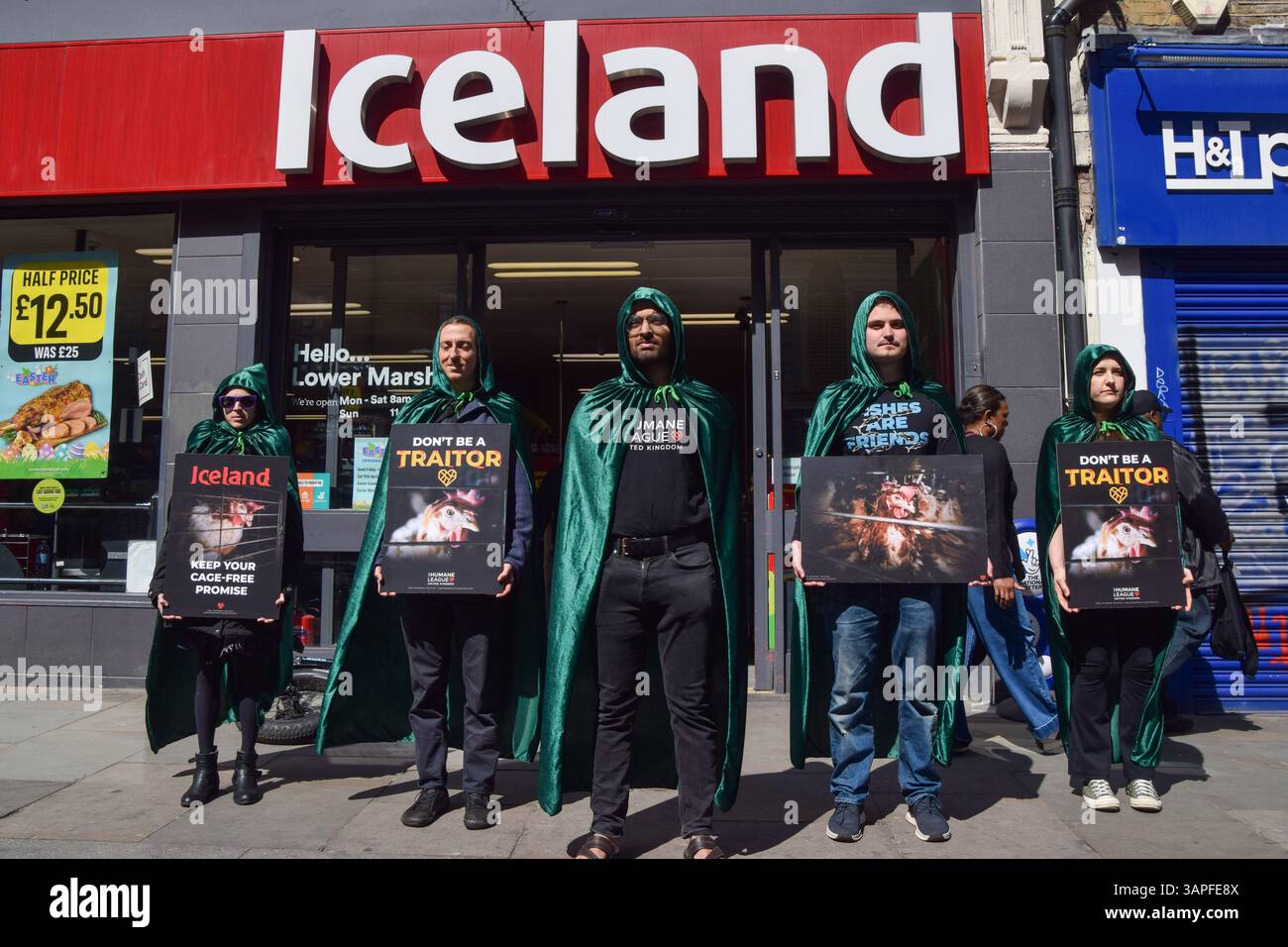 The traitors show logo hi-res stock photography and images - Alamy