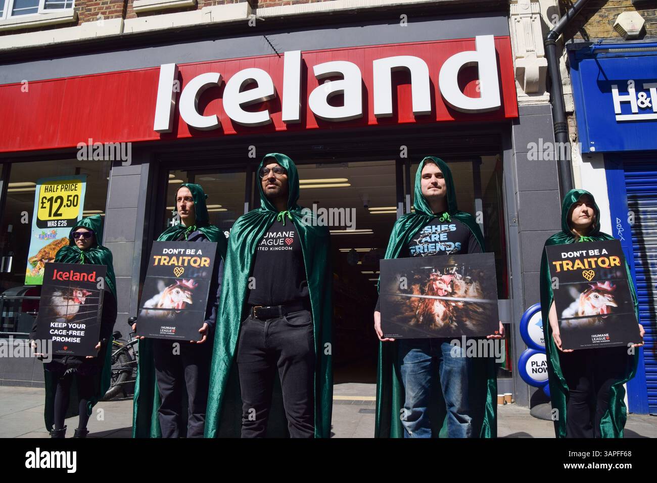 The traitors show logo hi-res stock photography and images - Alamy