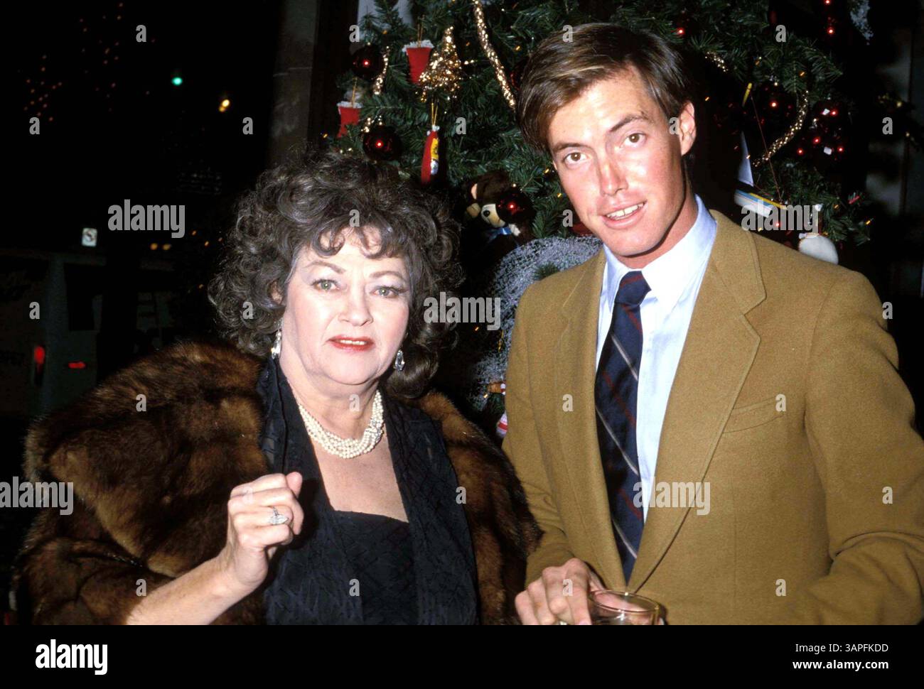 Jan. 10, 2007 - F2024.YVONNE DE CARLO SON BRUCE MORGAN. ALAN D HUNTER ...
