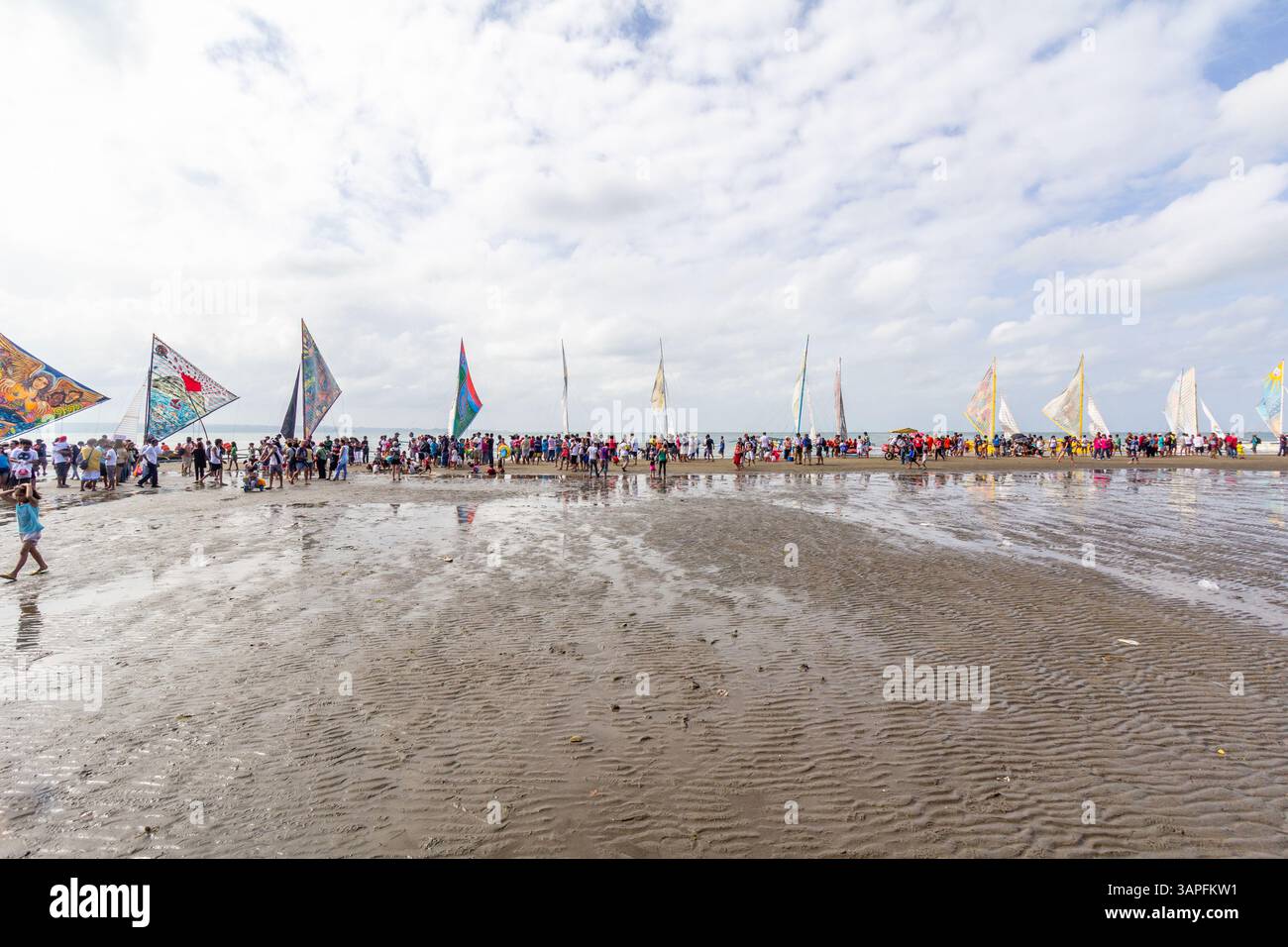 The Paraw Regatta Festival in Iloilo City, where vibrant paraws and ...