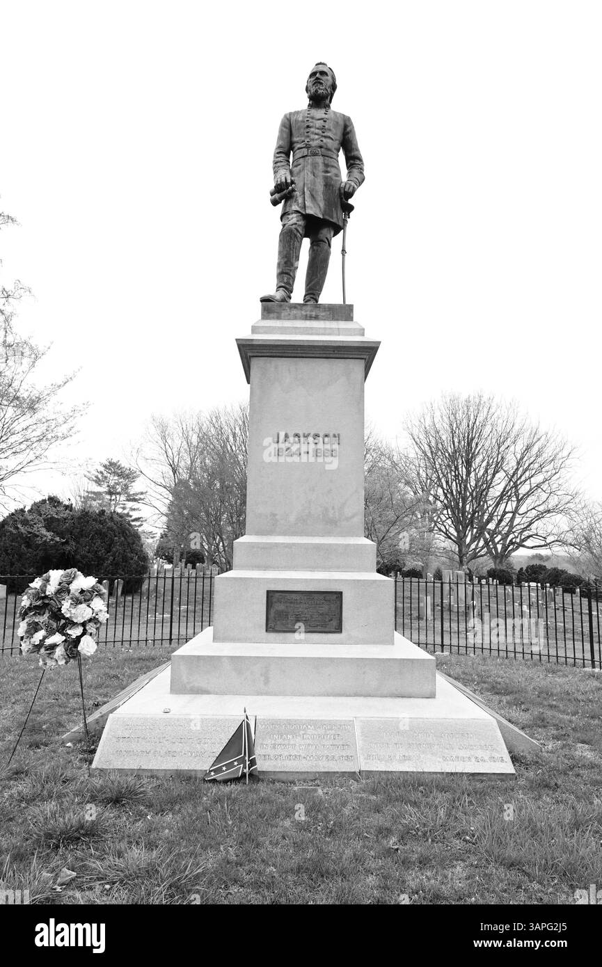 The Grave of General Stonewall Jackson at Lexington, Virginia Stock ...