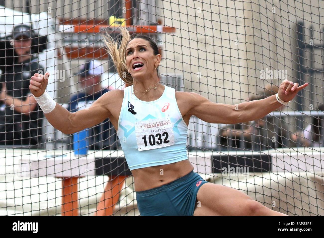 Valarie Allman wins the women's discus in a meet record 218-11 (66.72 ...