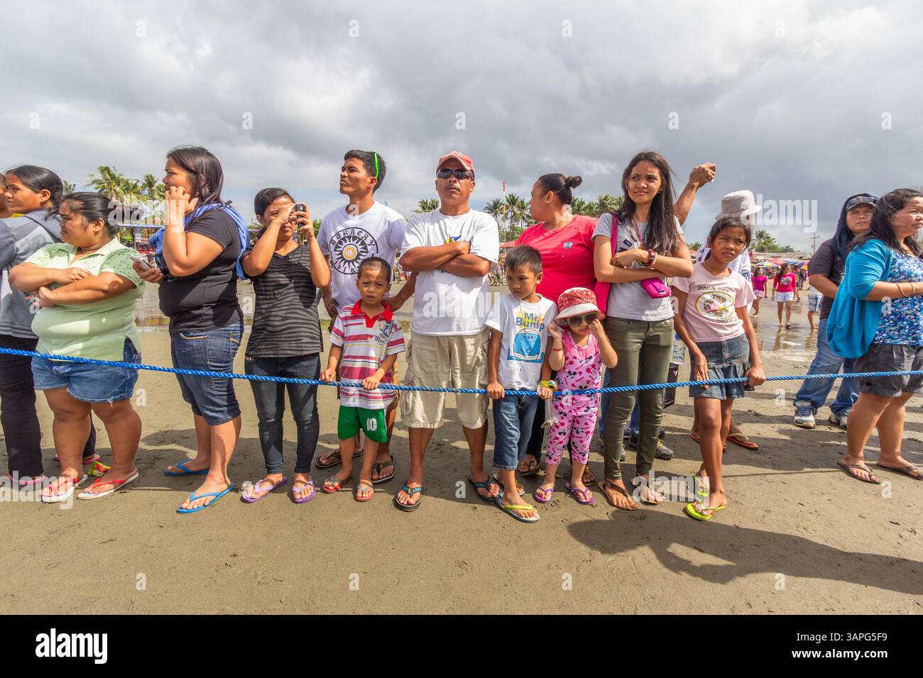 Crowds gather in Iloilo City, eagerly lining up to witness the ...