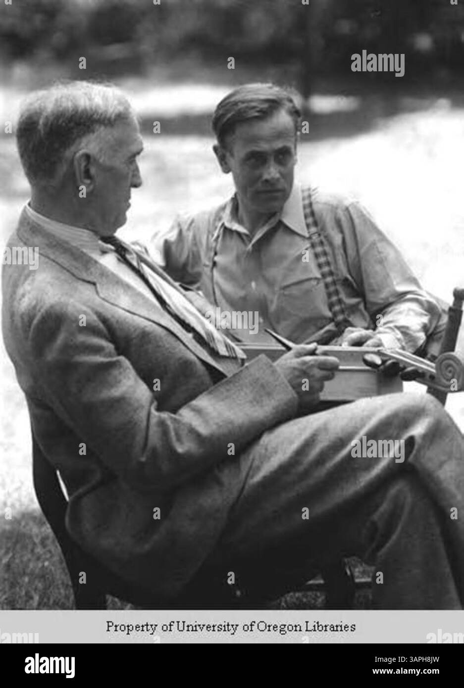 This photograph, from the Doris Ulmann collection, shows Frank Leonard ...