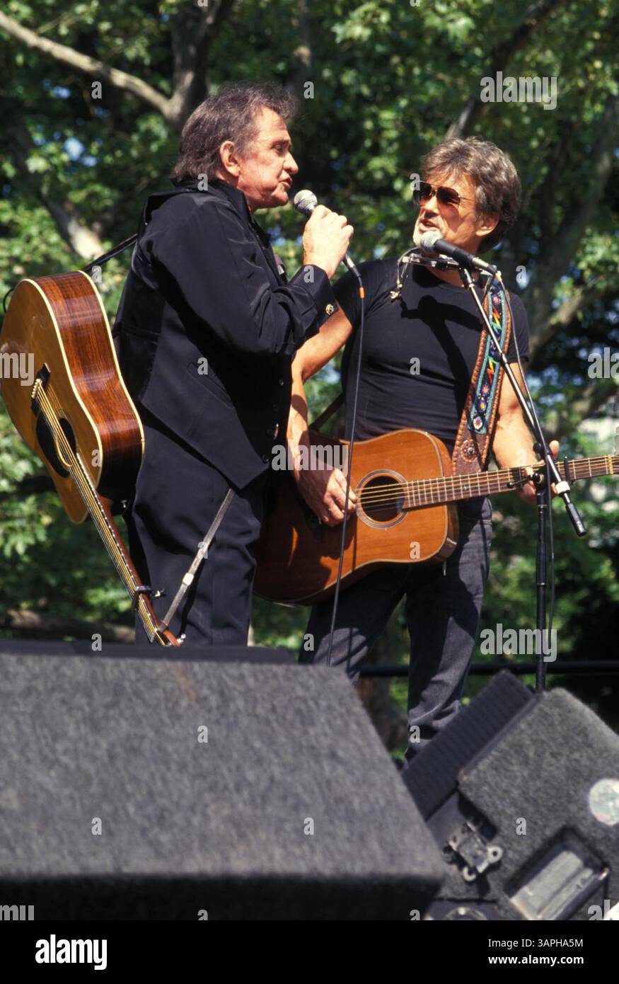Kris kristofferson highwaymen hi-res stock photography and images - Alamy