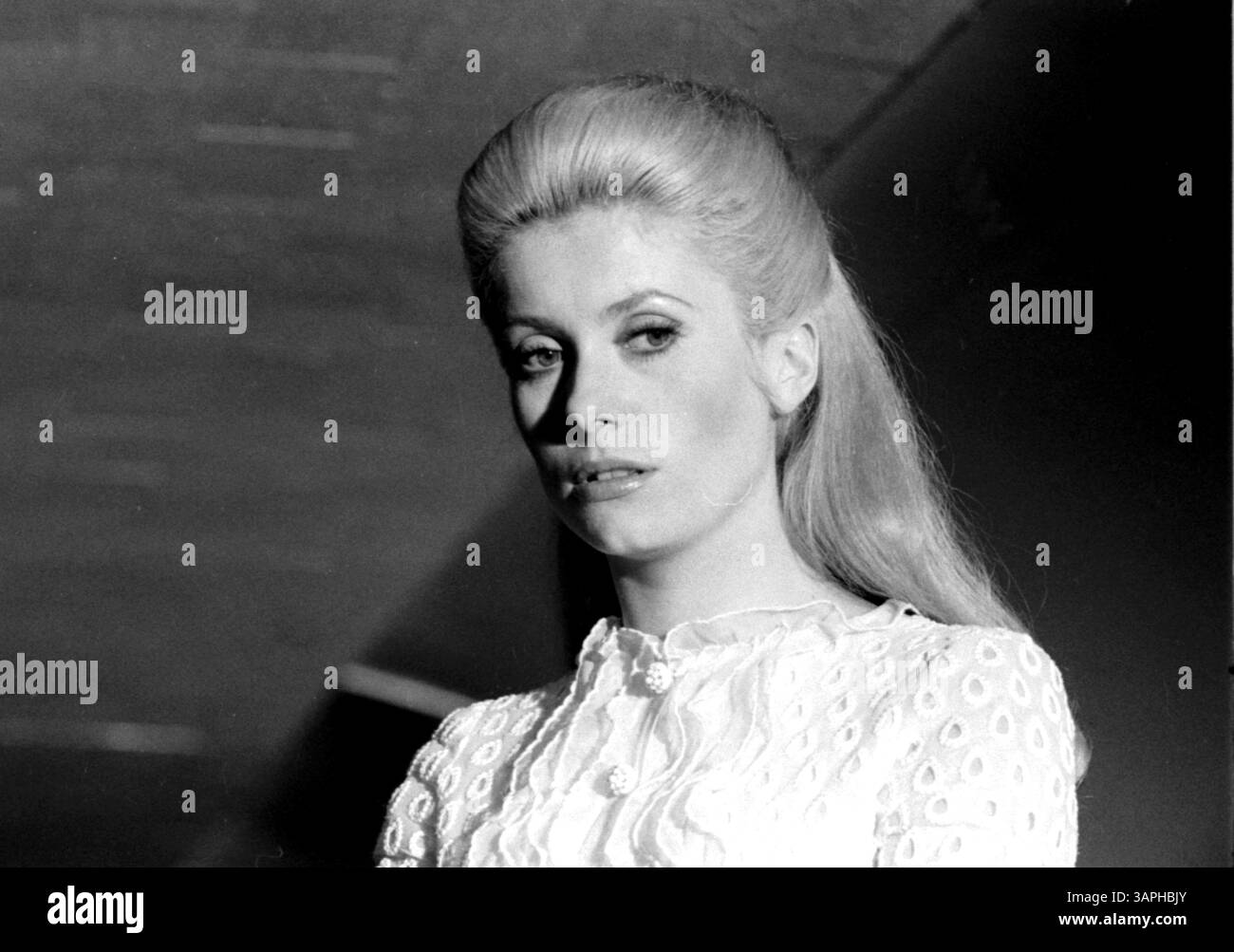Catherine deneuve 1968 hi-res stock photography and images - Alamy