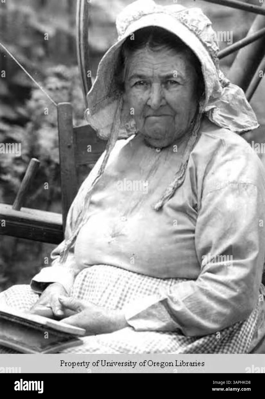 Martha Nichols, a spinner and weaver from the Berea region, is shown ...