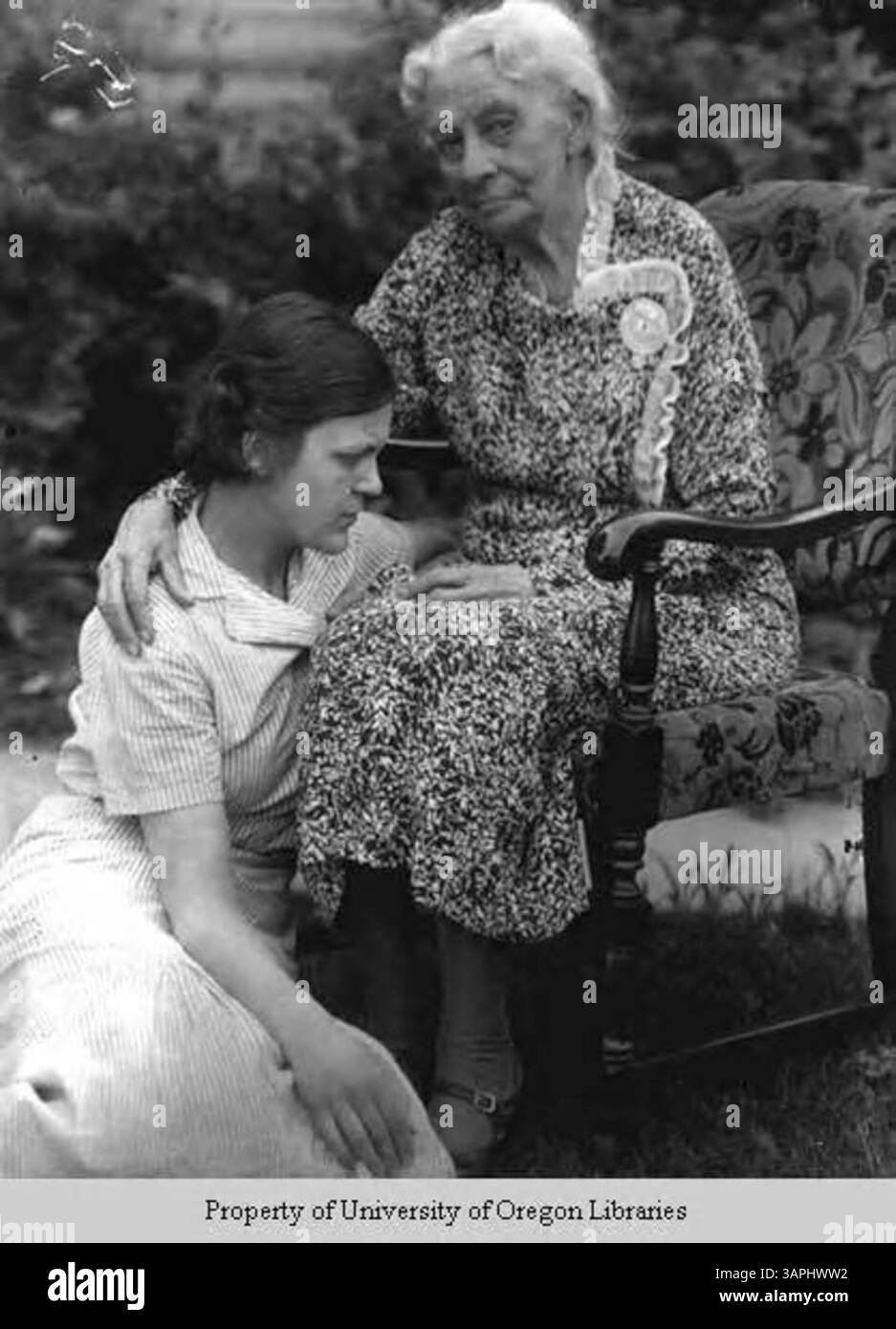 This photograph from the Doris Ulmann collection captures Alice Kate ...