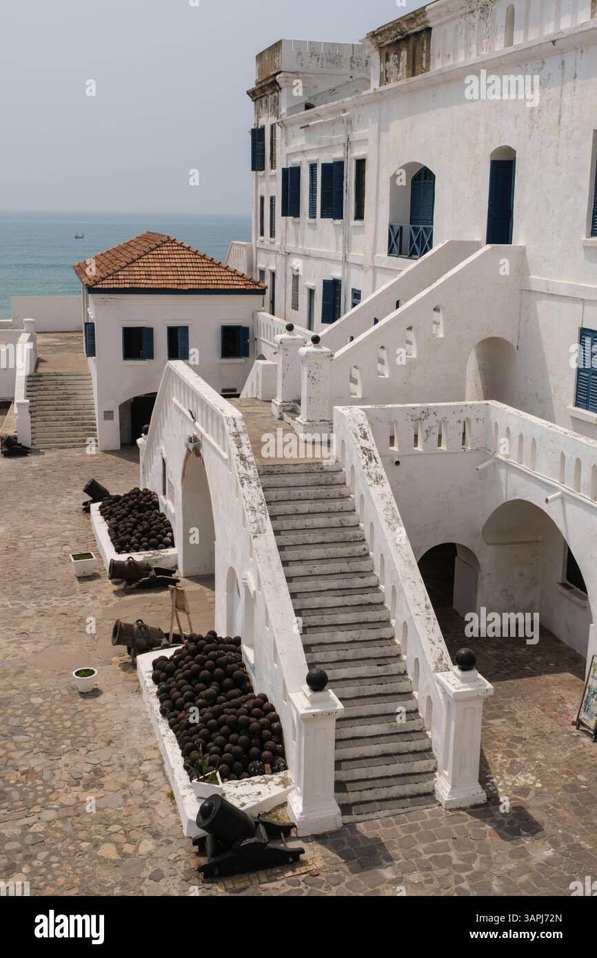 Ghana, Cape Coast. Cape Coast Castle Stock Photo - Alamy