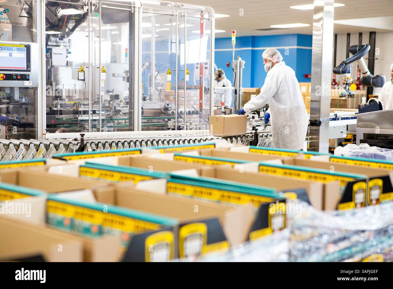 IMAGE DISTRIBUTED FOR BAYER - Interior of the new annex building at ...