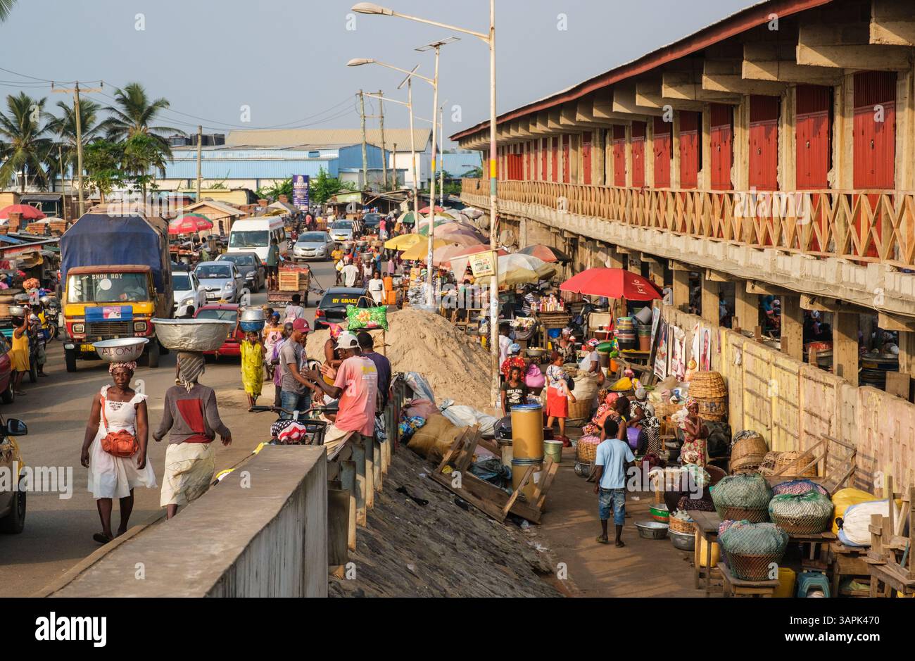 Ghana, Elmina. Street Scene by the Fish Market Stock Photo - Alamy