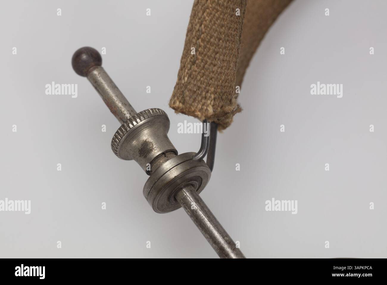 This handmade cigar box crystal radio, built by 12-year-old Thomas ...