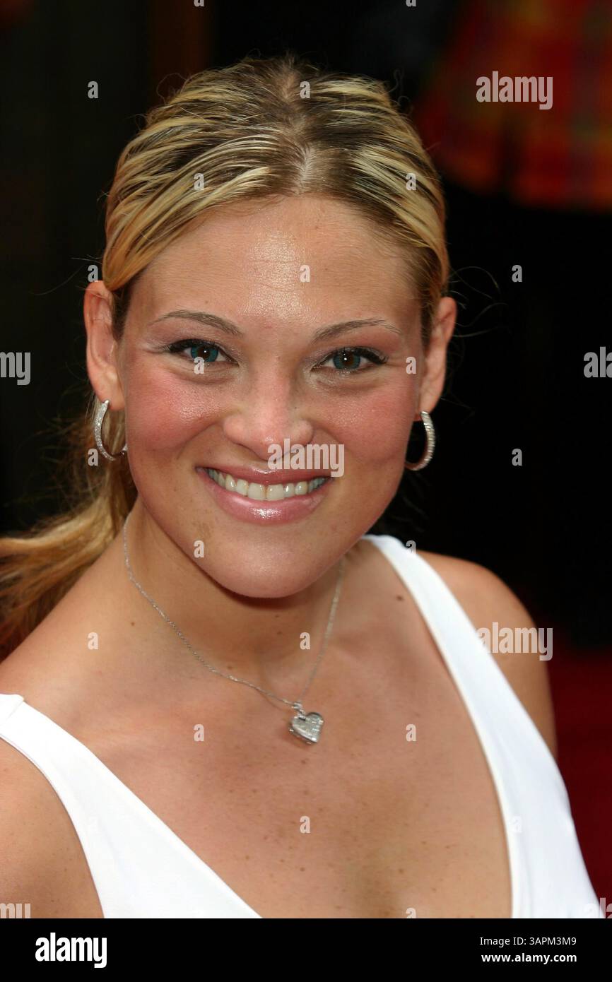 Elizabeth regan hi-res stock photography and images - Alamy