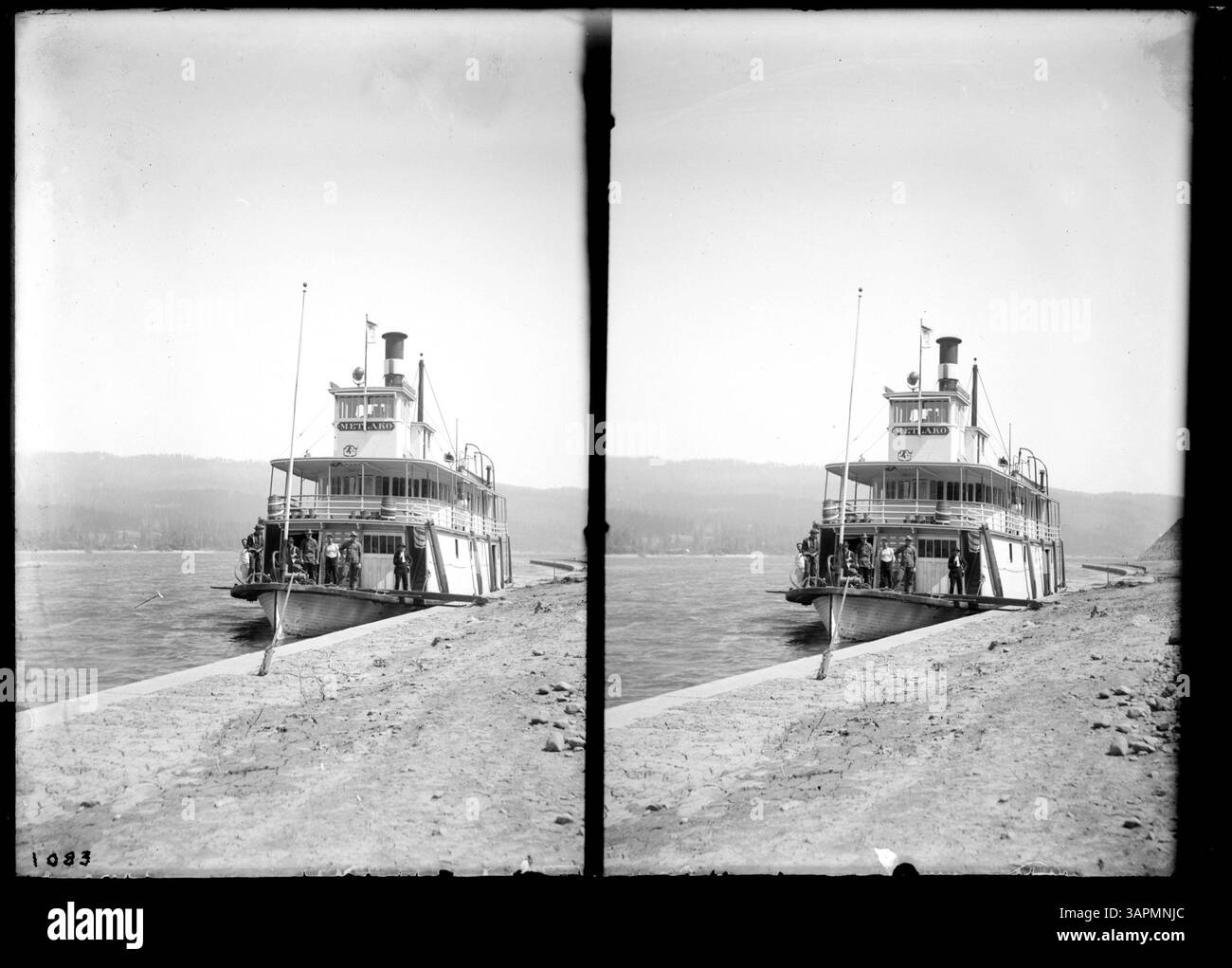 Photograph of the 'Metlako' stern wheeler at Cascade Locks, Oregon ...