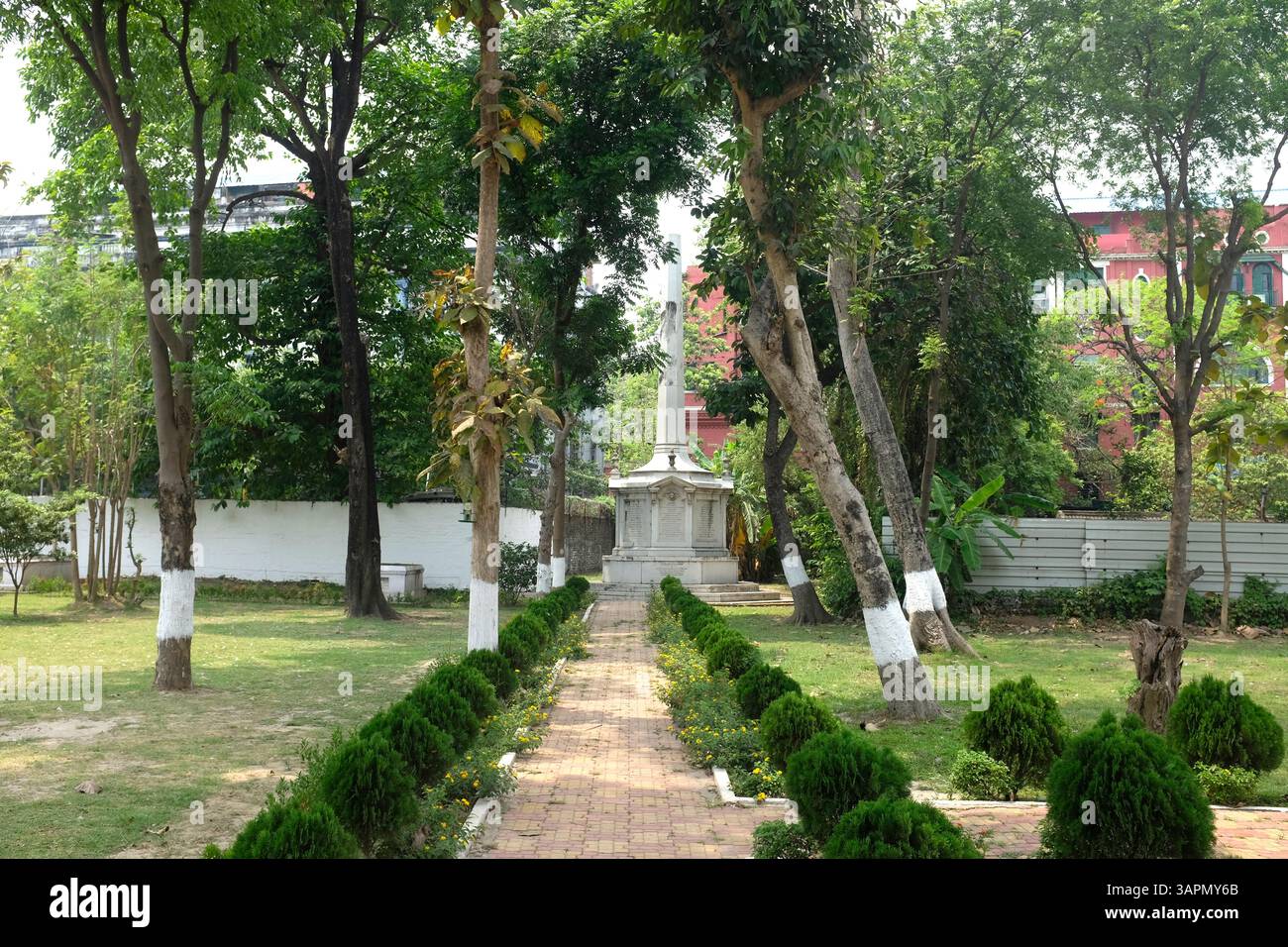 The Black Hole of Calcutta monument, St. John's Church, Kolkata ...