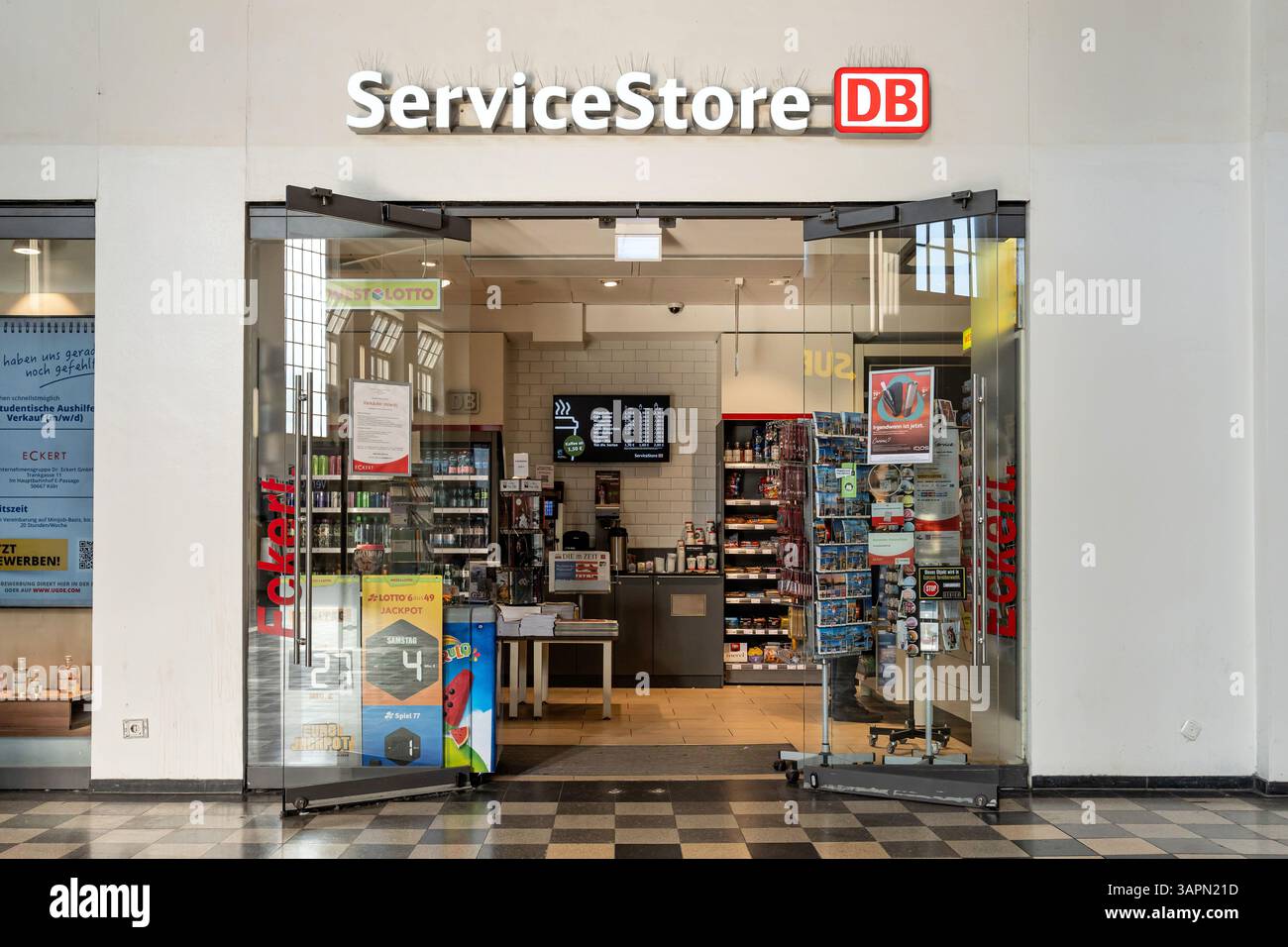 DB ServiceStore in the Cologne Messe/Deutz train station Stock Photo ...