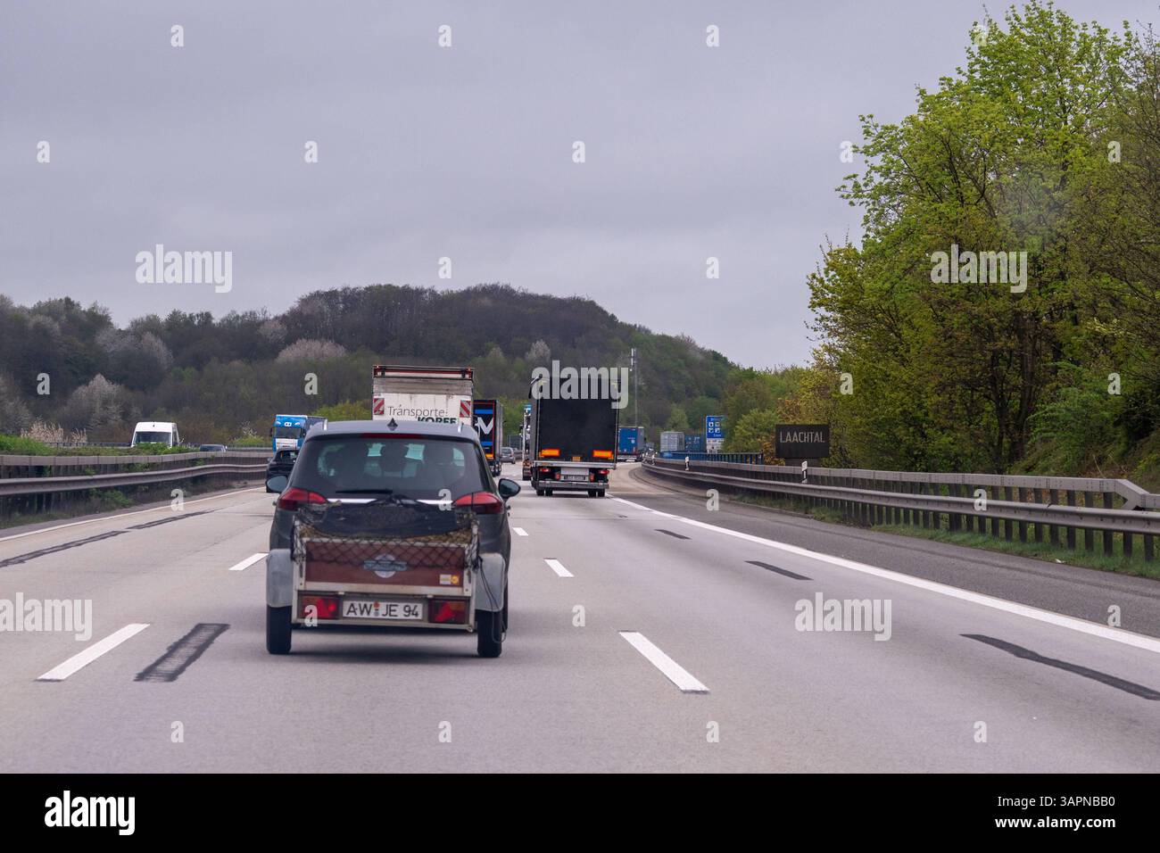Viel Verkehr auf den Autobahnen um die Ostertage 16.04.2025: , Autobahn ...
