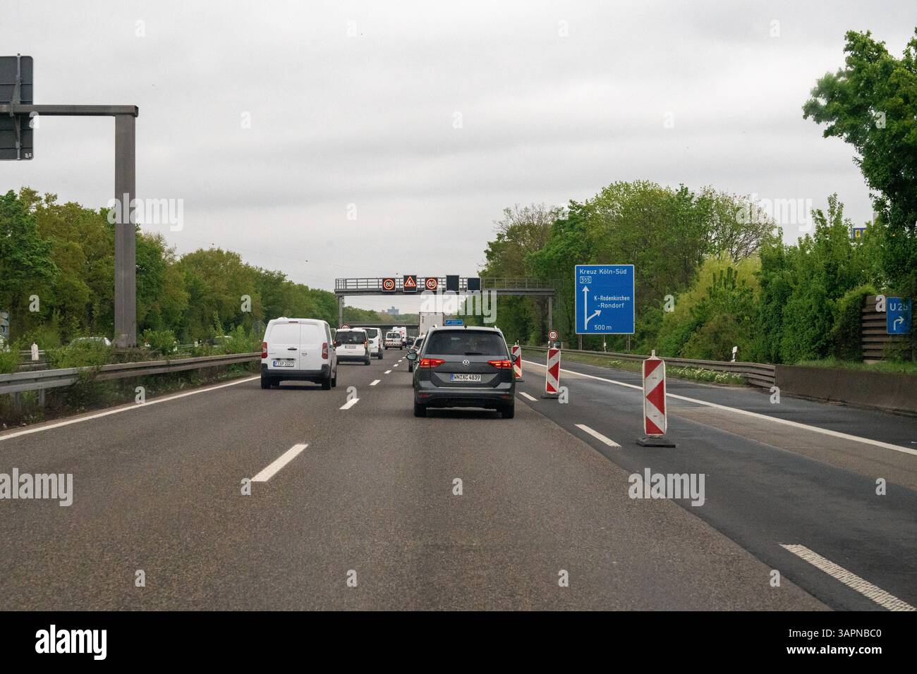 Viel Verkehr auf den Autobahnen um die Ostertage 16.04.2025: , Autobahn ...