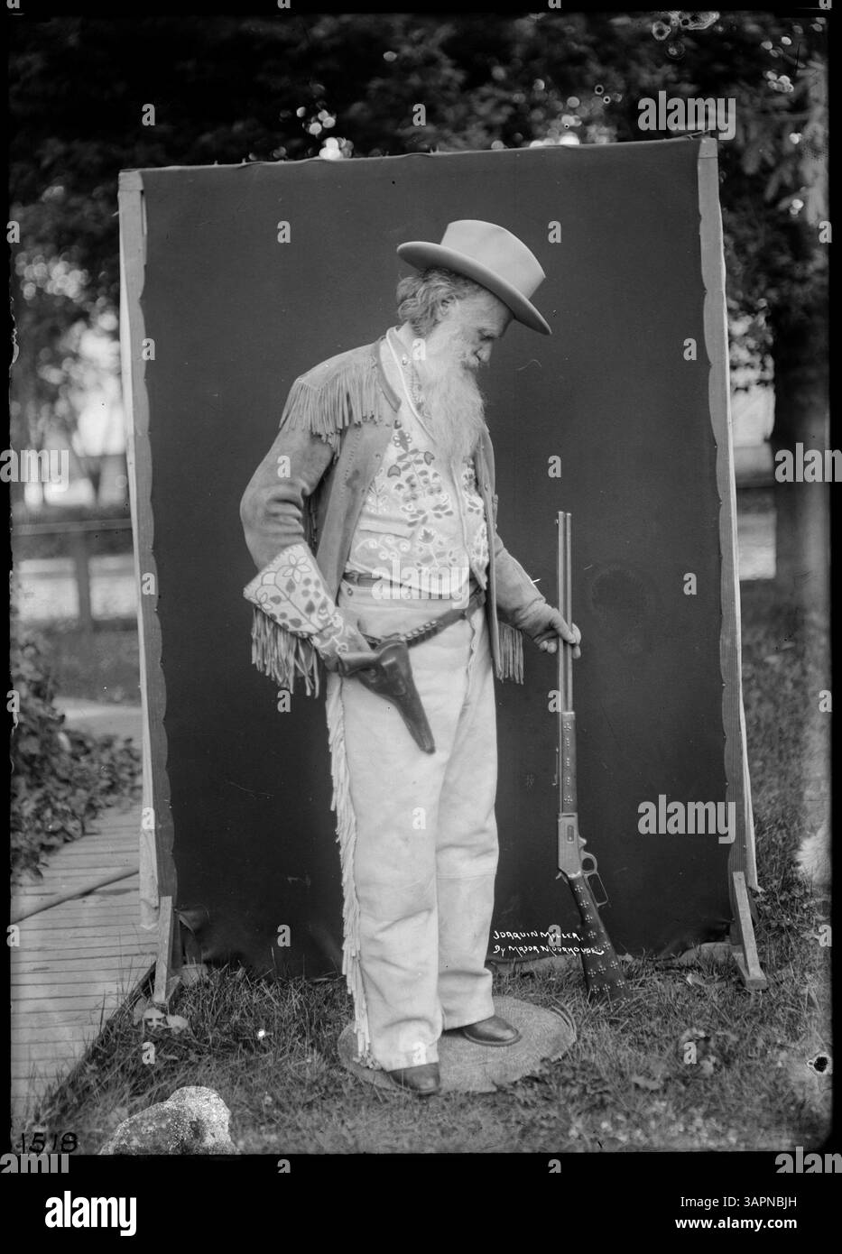 This photograph by Lee Moorhouse, part of the University of Oregon ...