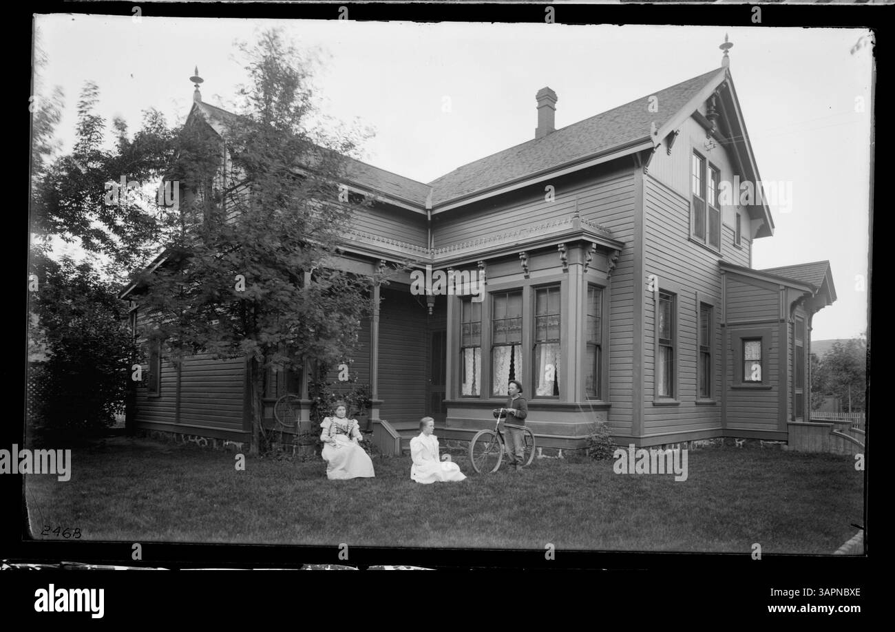 This photograph shows residential homes in Pendleton, Oregon ...