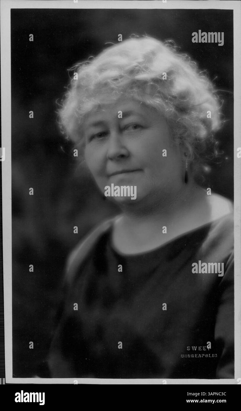 Henry a barnes hi-res stock photography and images - Alamy