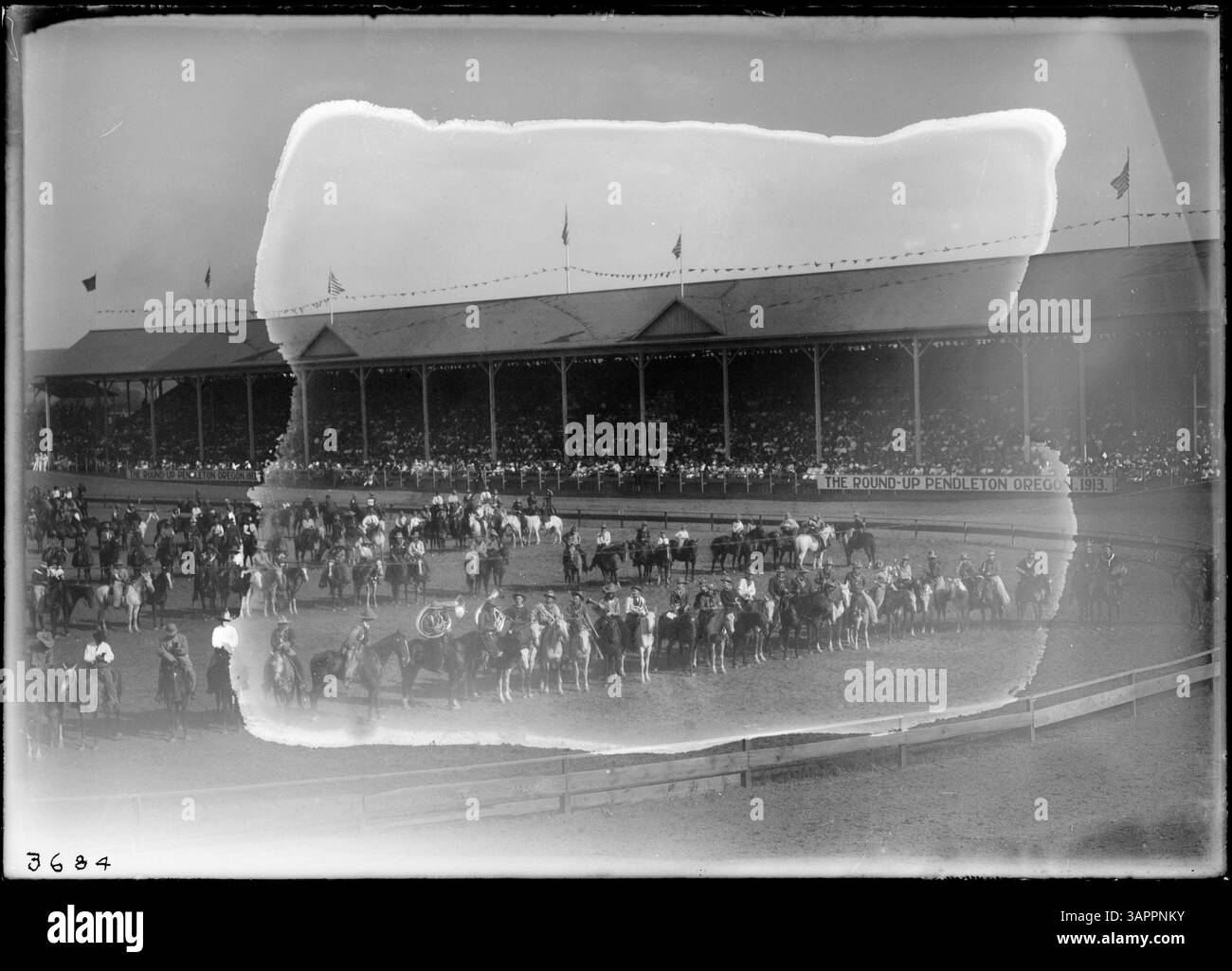 A photograph by Lee Moorhouse showing the Roundup Grand Review ...