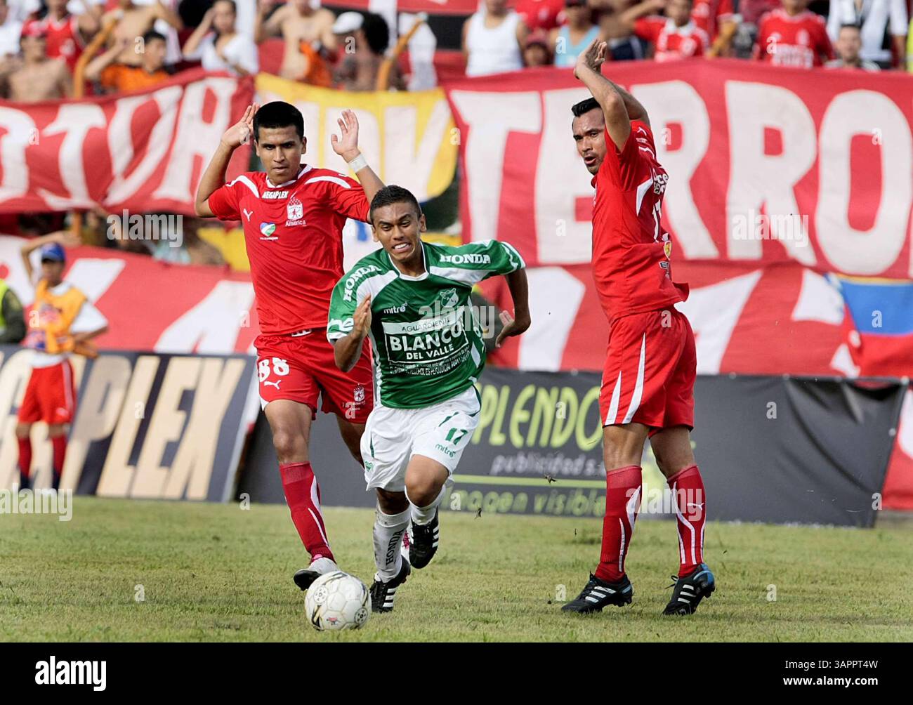 Juego cero hi-res stock photography and images - Alamy