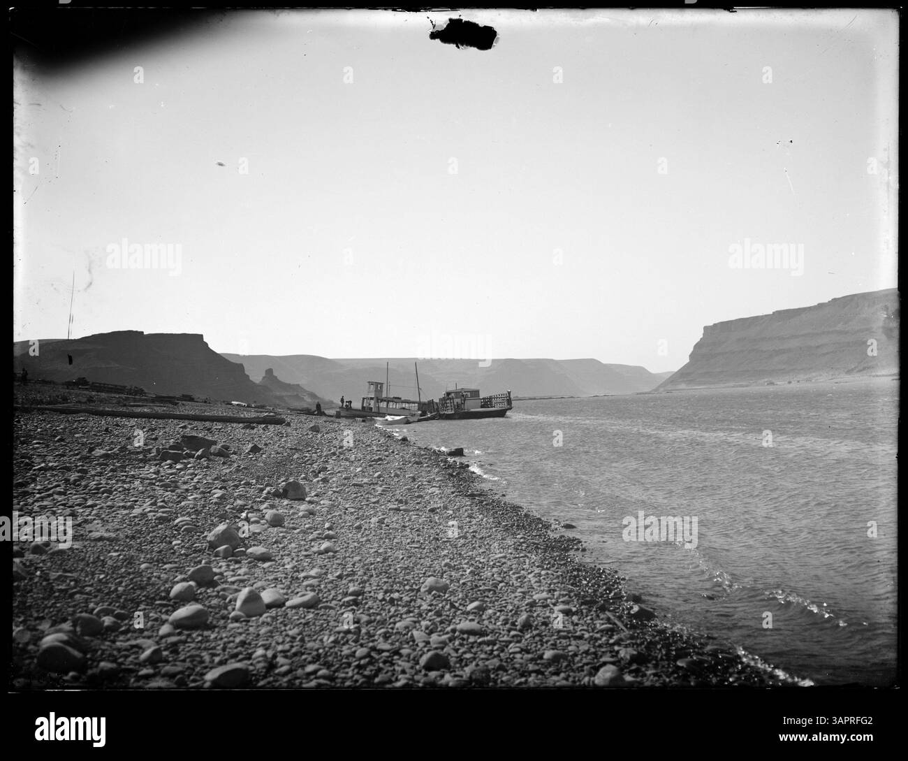 A photograph by Lee Moorhouse of the Mata C. Hover, a stern-wheel, gas ...