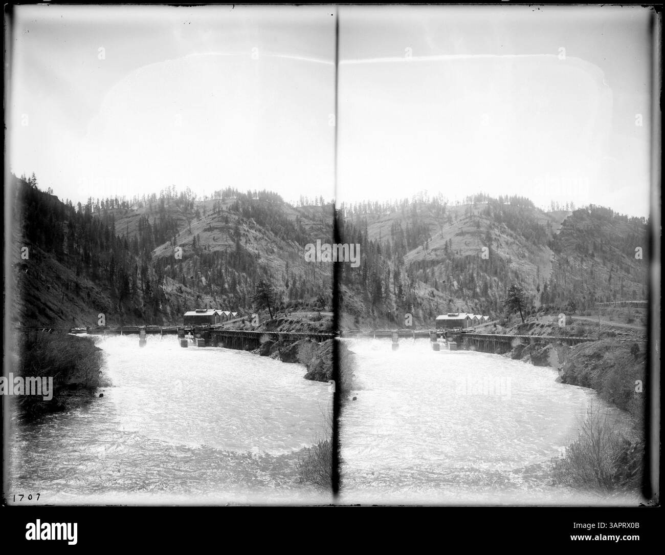 Photograph showing the dam on the Grande Ronde River near Hilgard ...