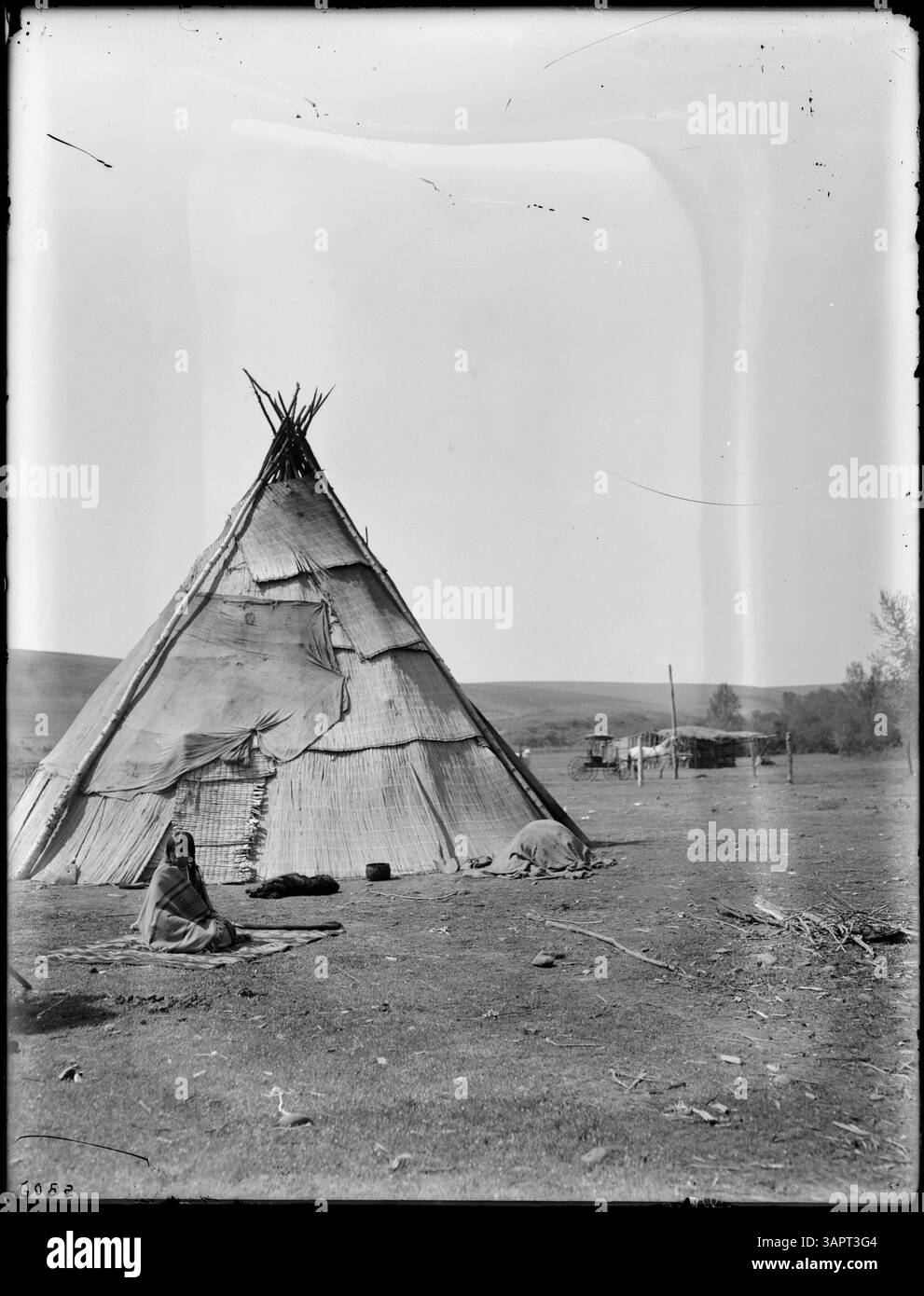 Photograph by Lee Moorhouse showing camps on the Umatilla Indian ...