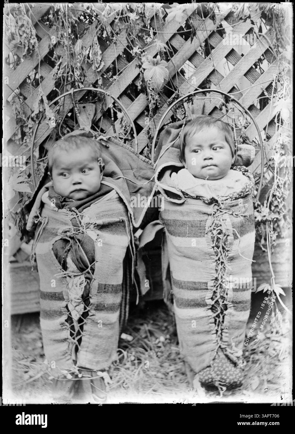 Oregon native tribes Black and White Stock Photos & Images - Alamy