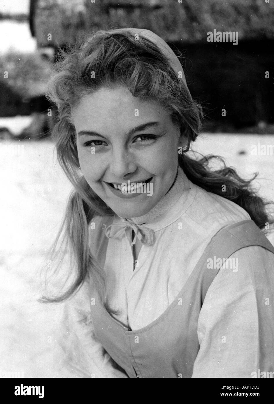 Globe photos zumapress 1957 Black and White Stock Photos & Images - Alamy