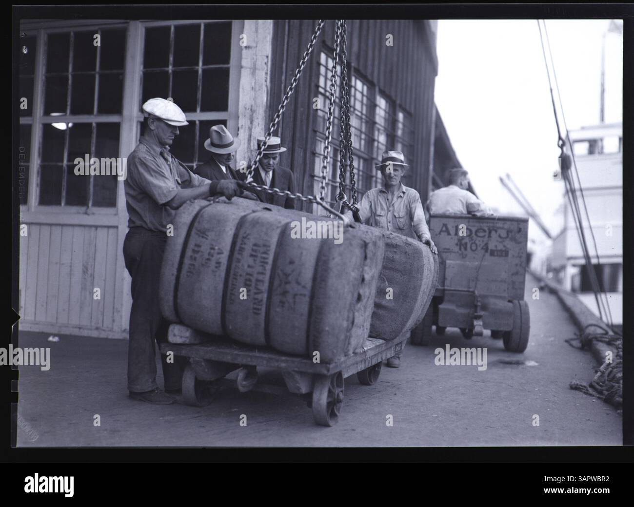 20th century labor hi-res stock photography and images - Alamy