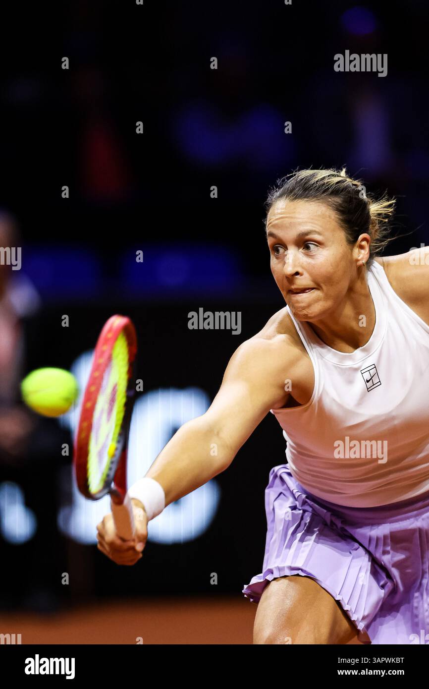 Stuttgart, Deutschland. 16th Apr, 2025. im Bild Tatjana Maria Tatjana Maria GER vs Ella Seidel ...