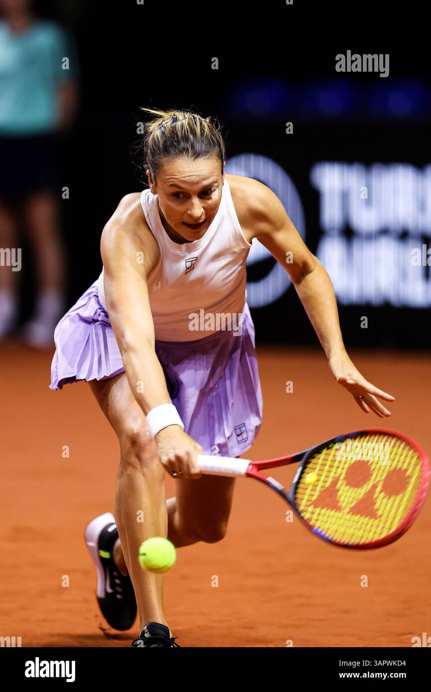 Stuttgart, Deutschland. 16th Apr, 2025. im Bild Tatjana Maria Tatjana Maria GER vs Ella Seidel ...