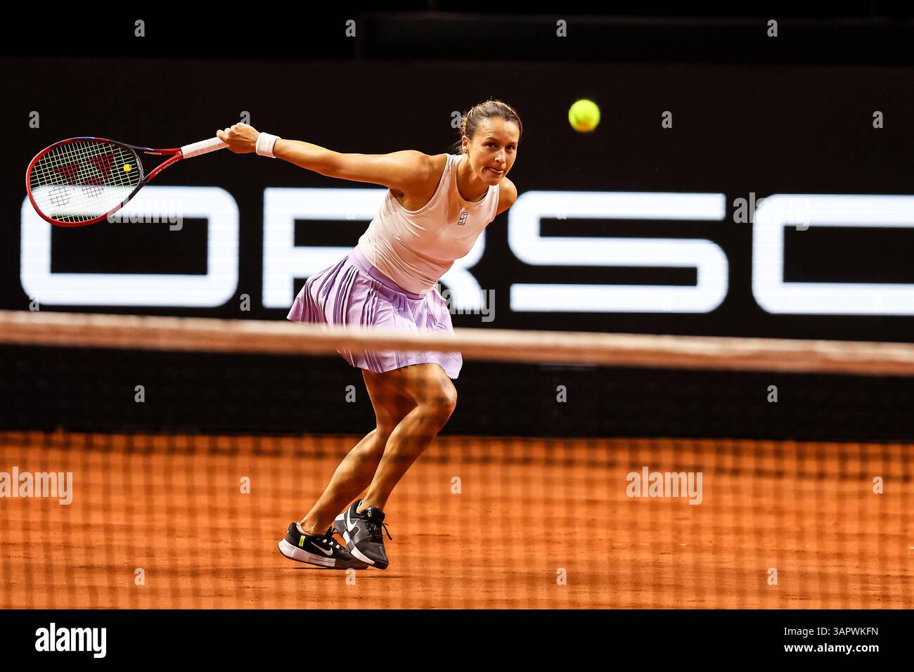 Stuttgart, Deutschland. 16th Apr, 2025. im Bild Tatjana Maria Tatjana Maria GER vs Ella Seidel ...