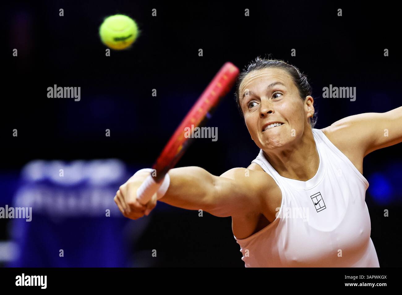 Stuttgart, Deutschland. 16th Apr, 2025. im Bild Tatjana Maria Tatjana Maria GER vs Ella Seidel ...