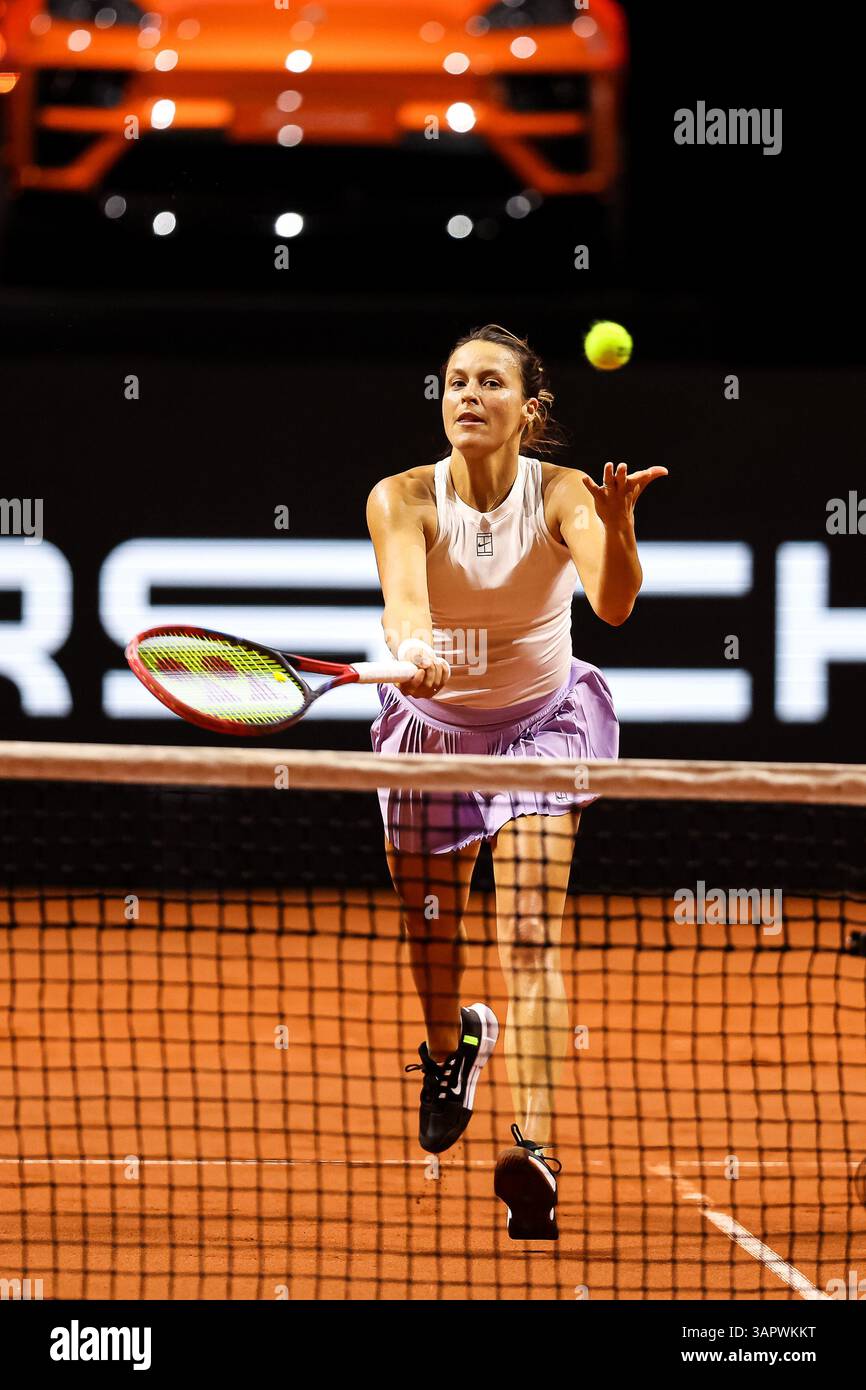 Stuttgart, Deutschland. 16th Apr, 2025. im Bild Tatjana Maria Tatjana Maria GER vs Ella Seidel ...