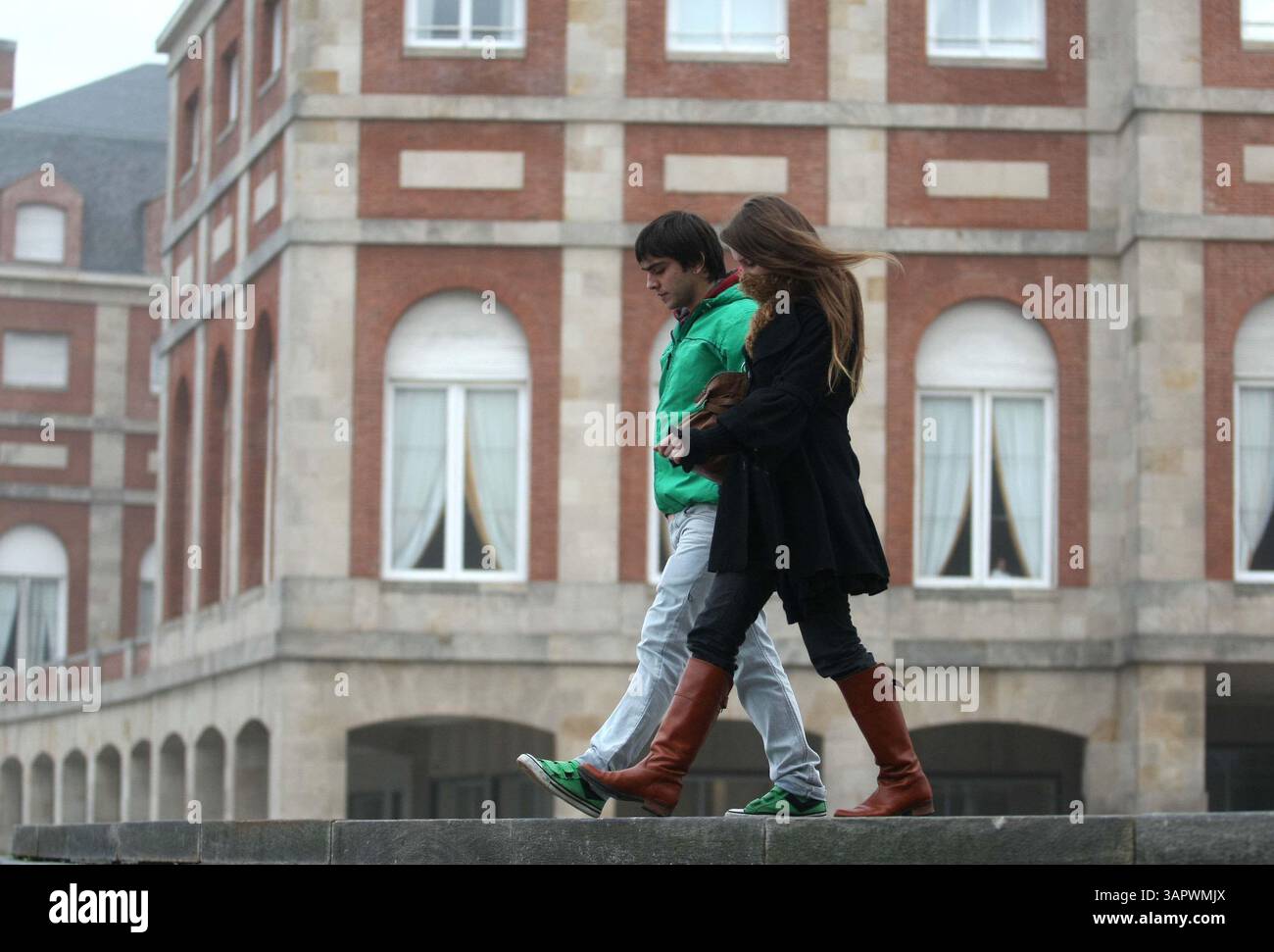 Bajo el clima hi-res stock photography and images - Alamy