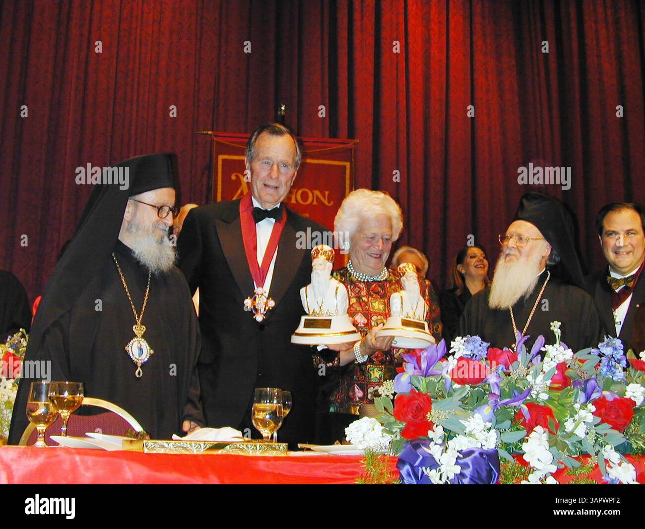 Jan. 1, 2011 - Former President George H.W. Bush with wife Barbara at ...
