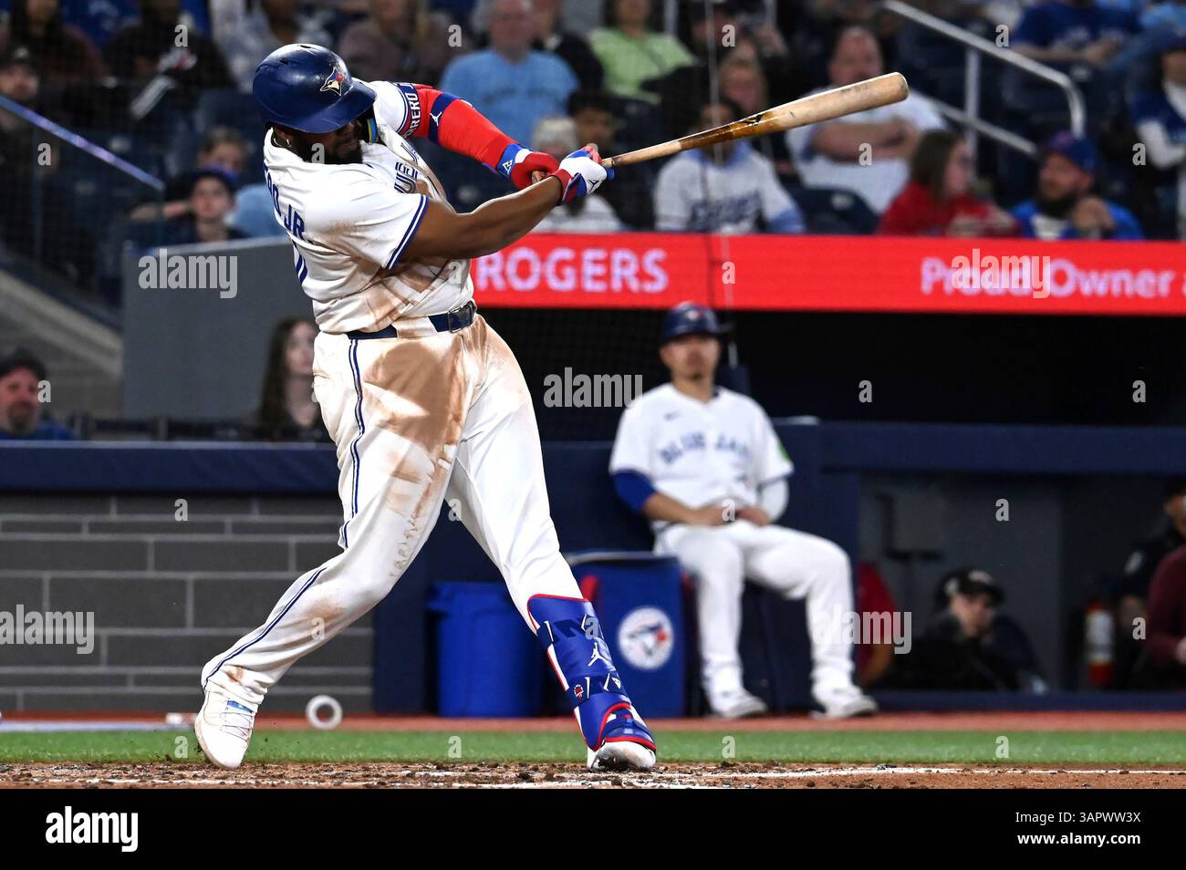 Toronto Blue Jays first baseman Vladimir Guerrero Jr (27) hits a solo ...