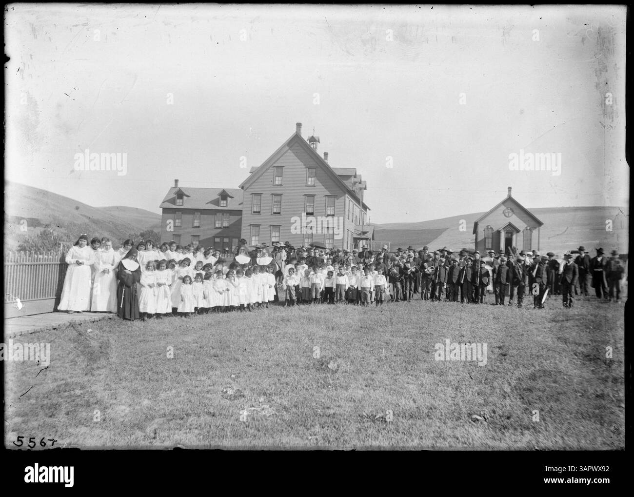 Catholic school uniforms hi-res stock photography and images - Alamy