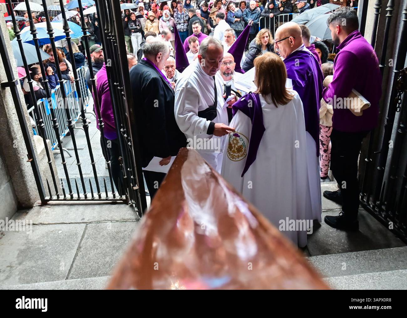 Madrid, Madrid, SPAIN. 16th Apr, 2025. Despite the procession's ...