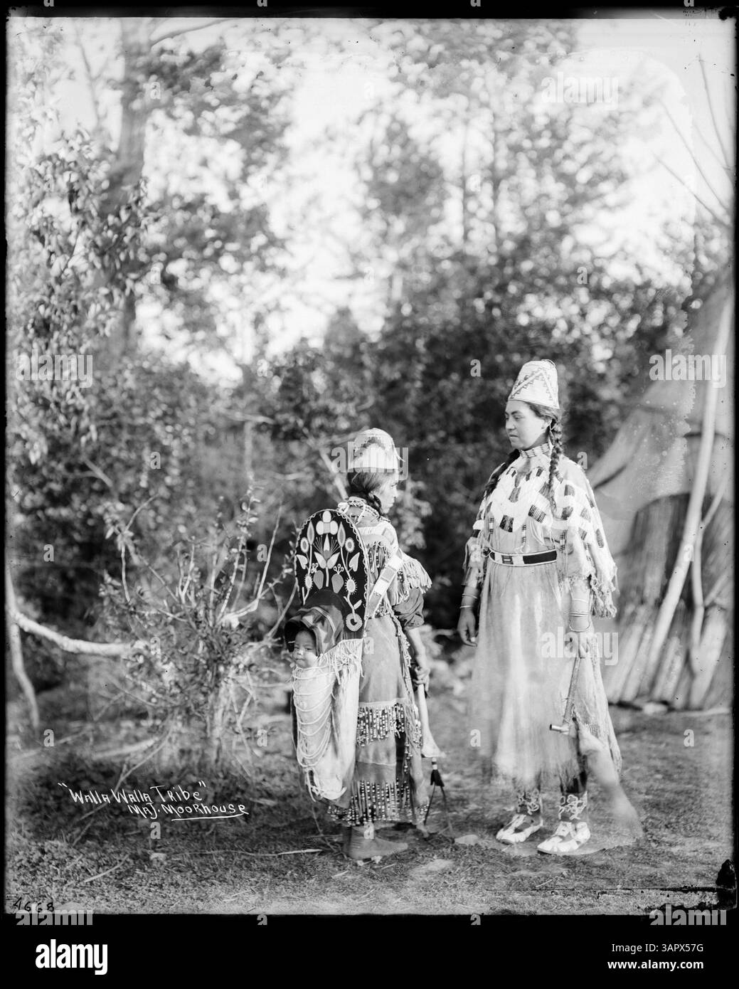 Photograph by Lee Moorhouse showing Anna Kash Kash and Lou French ...