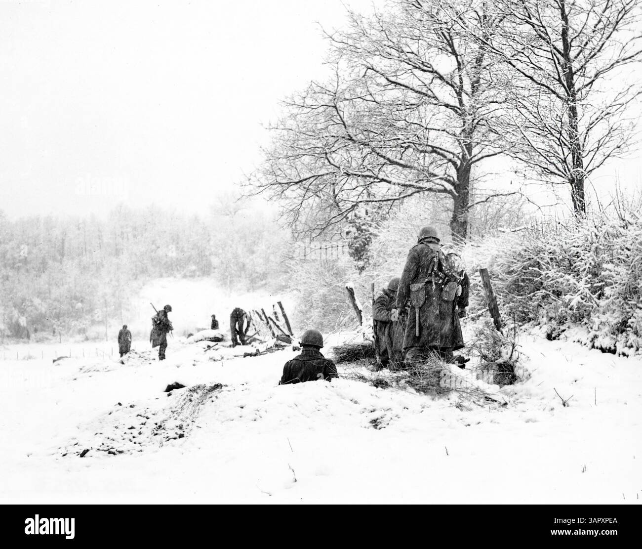 American Infantrymen of the 335th Regiment, 84th Division, taking ...